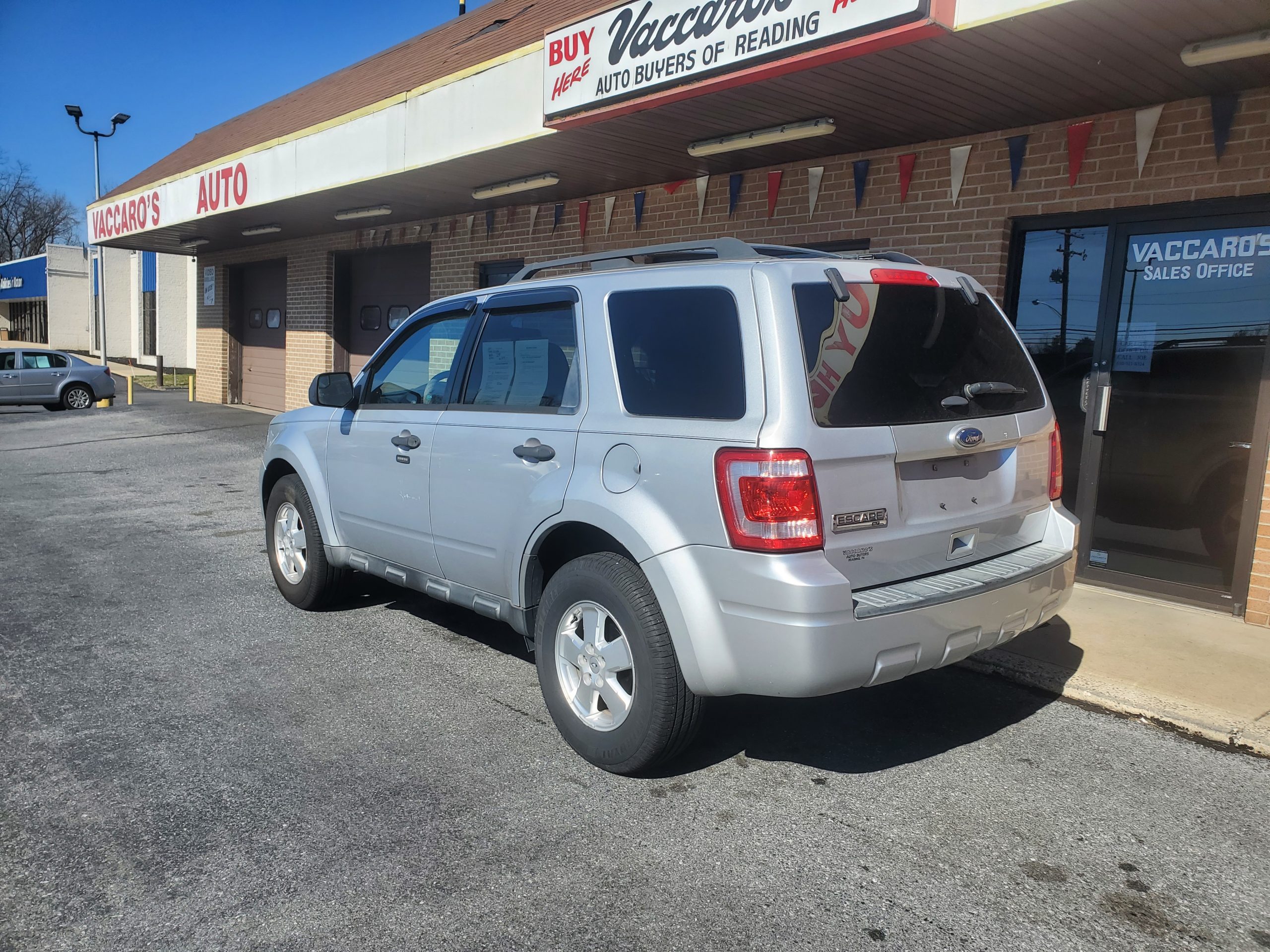 2011 Escape XLT FWD FORD ($2500.00 Down) – Vaccaro’s Auto Buyers
